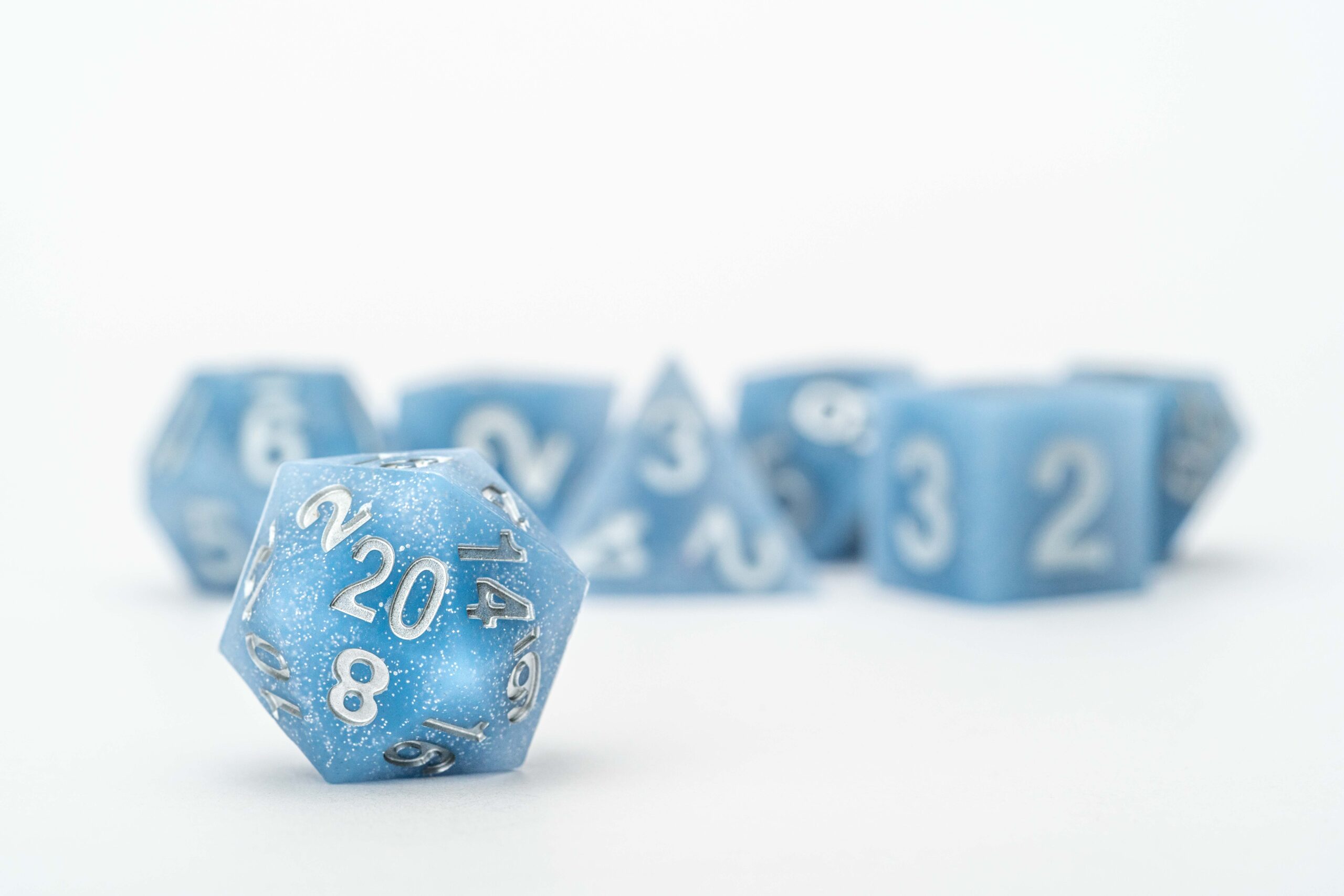 Sharp Edge Silicone Rubber Dice Set: Glacial Debris – FanRoll